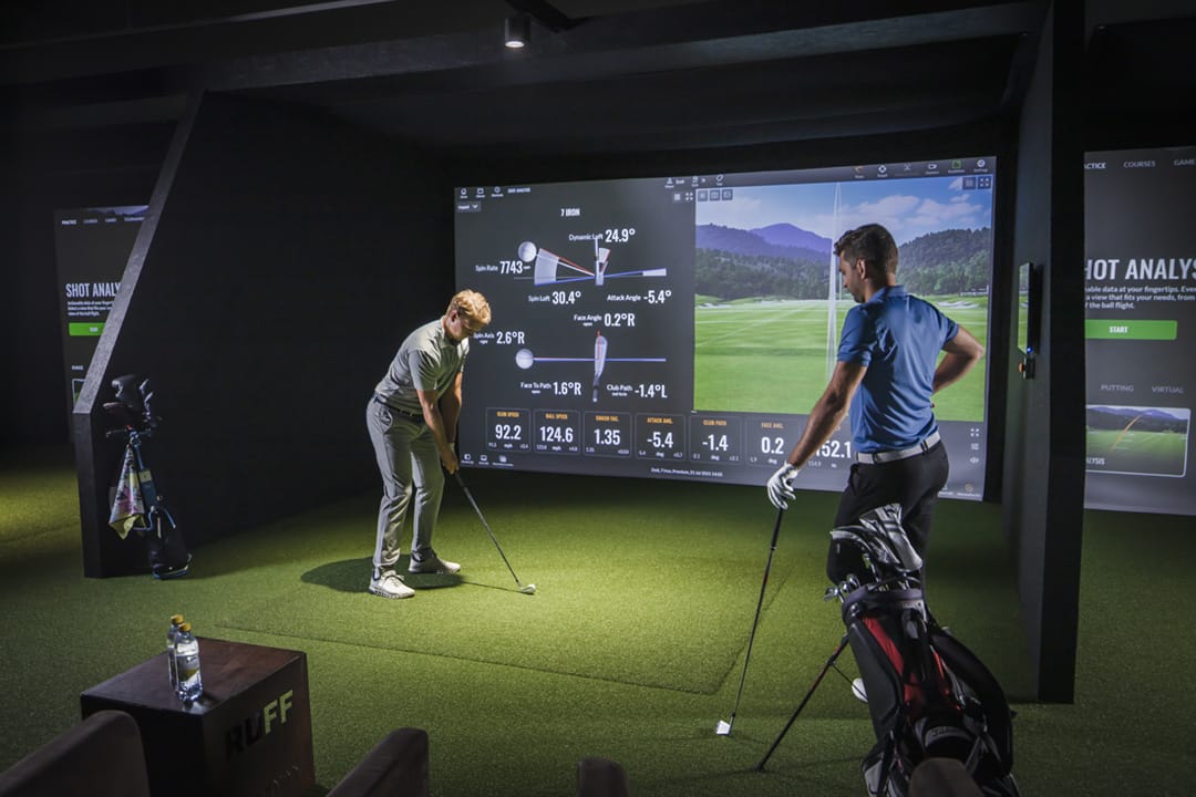 Golf Simulator Vernon CT | Indoor Golf At Place CT